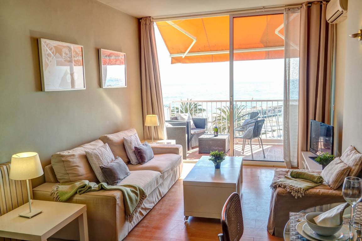 65 M² Apartamento ∙ 1 Habitación ∙ 3 Huéspedes - Sitges