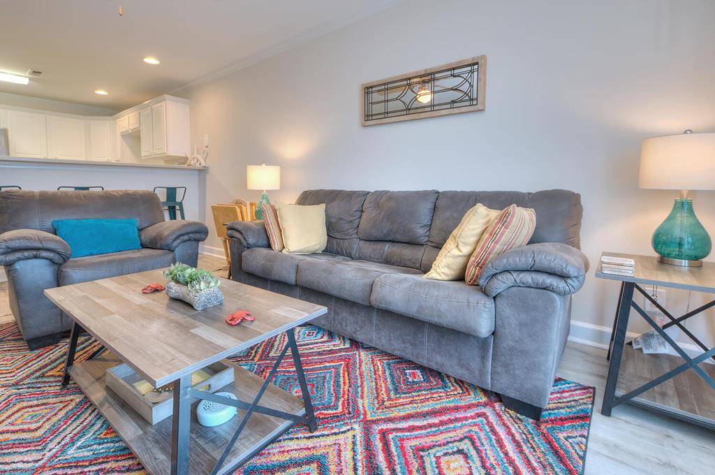 Condo ∙ 2 Bedrooms ∙ 8 Guests - Southport, NC