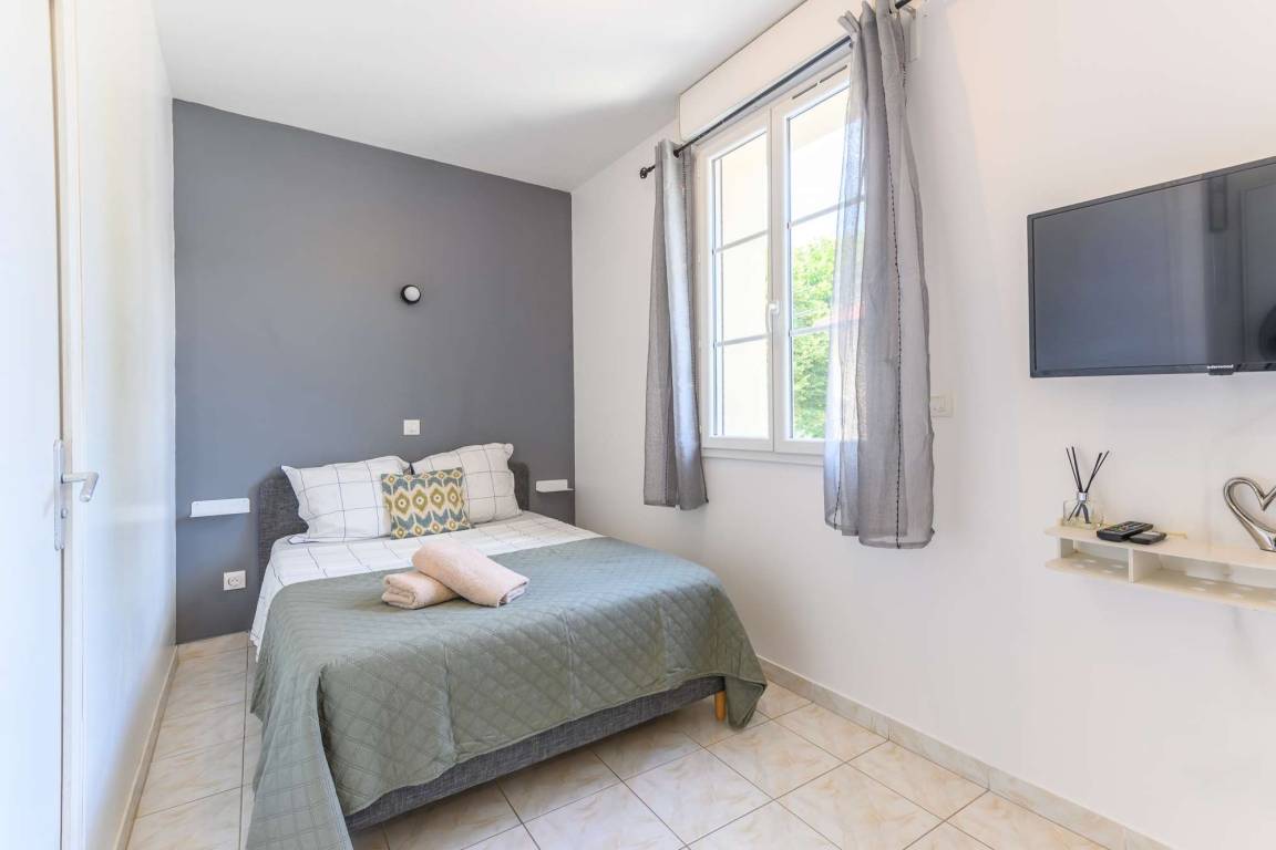 15 M² Huoneisto ∙ 1 Makuuhuone ∙ 2 Vierasta - Tremblay-en-France