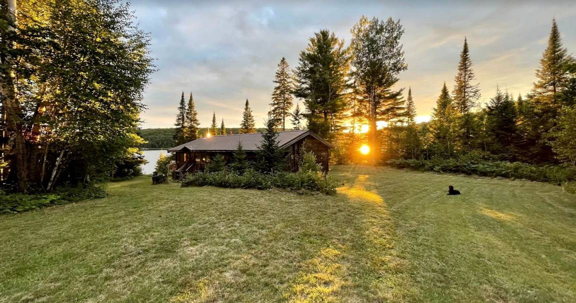 House ∙ 3 Bedrooms ∙ 6 Guests - Ontario 60