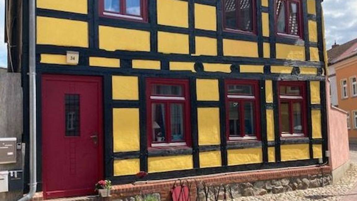 65 M² Ferienwohnung ∙ 2 Schlafzimmer ∙ 4 Gäste - Röbel/Müritz