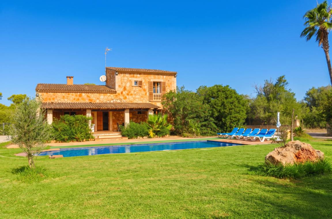 200 M² House ∙ 3 Bedrooms ∙ 6 Guests - Santanyí