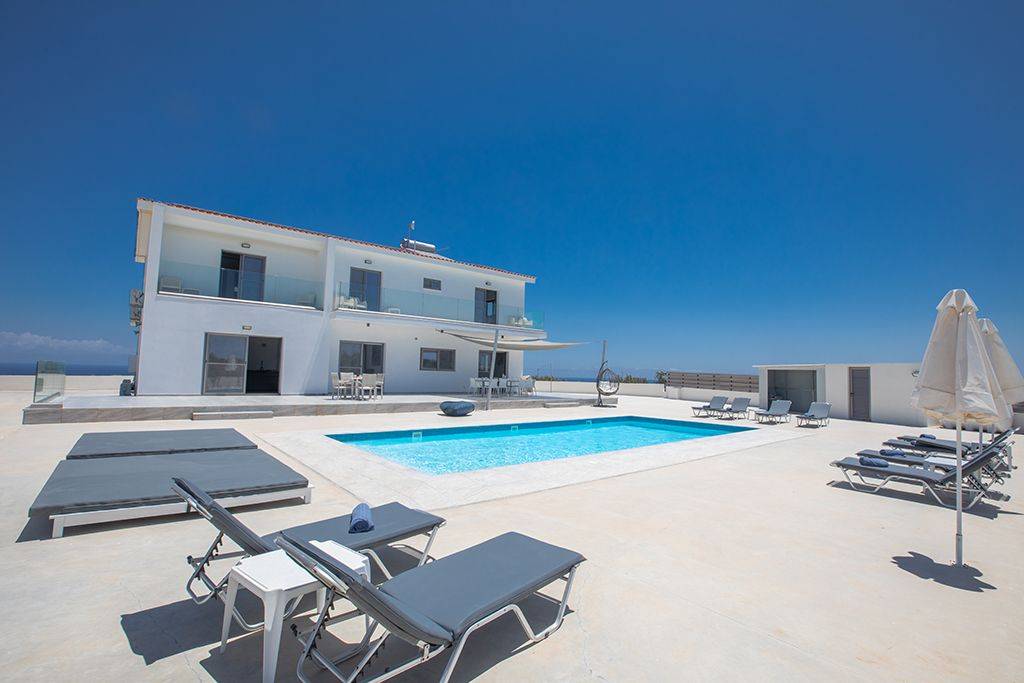 Cottage ∙ 6 Bedrooms ∙ 12 Guests - Cyprus