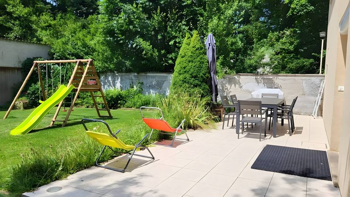 85 M² Huis ∙ 3 Slaapkamers ∙ 7 Gasten - Langogne