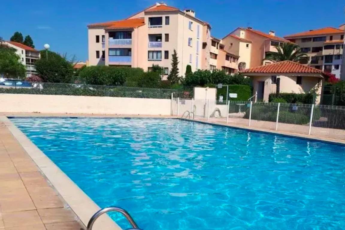 25 M² Studio ∙ 3 Personnes - Puget-sur-Argens