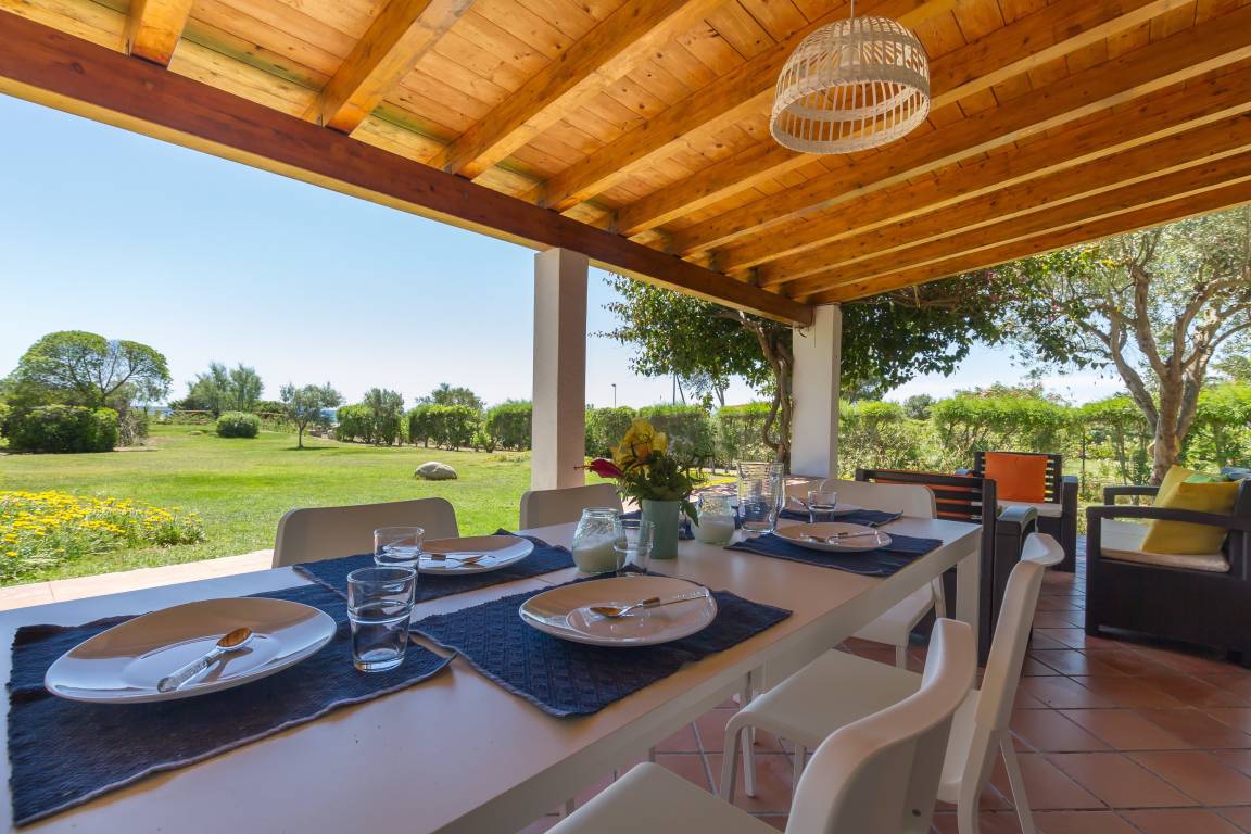 110 M² Villa ∙ 3 Habitaciones ∙ 6 Huéspedes - Costa Rei