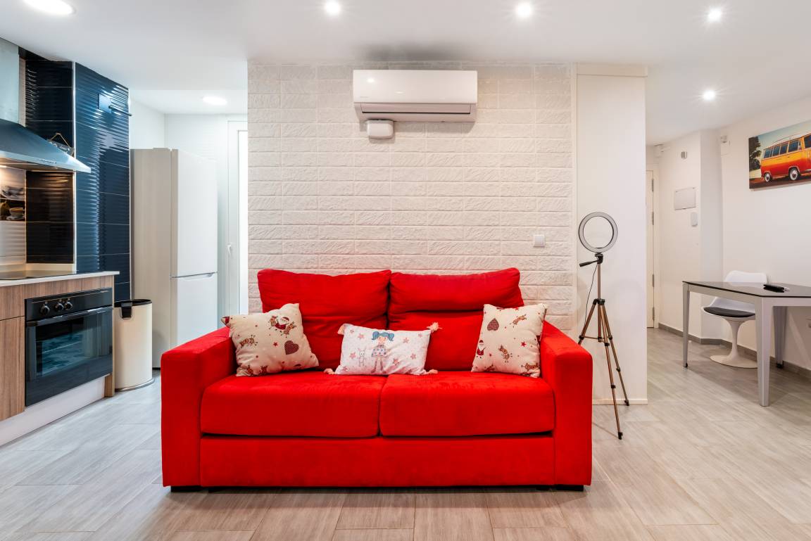 80 M² Apartment ∙ 3 Bedrooms ∙ 6 Guests - Málaga