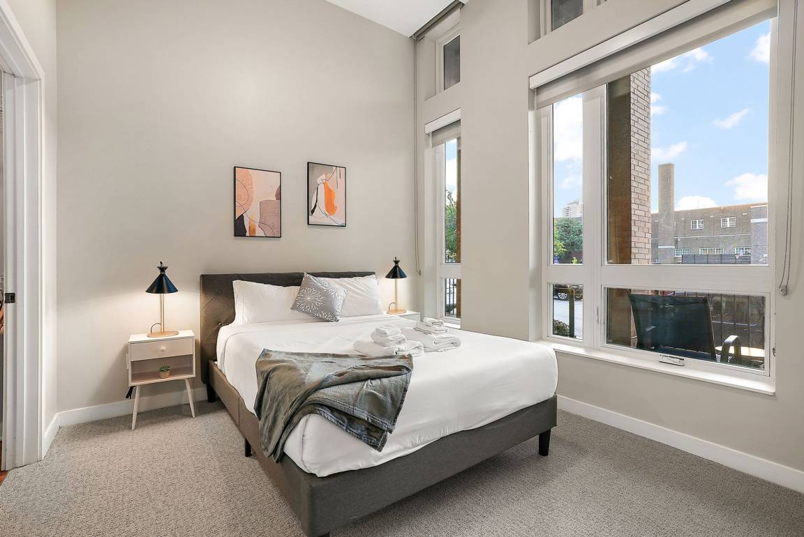 Apartment ∙ 2 Bedrooms ∙ 5 Guests - Target Center