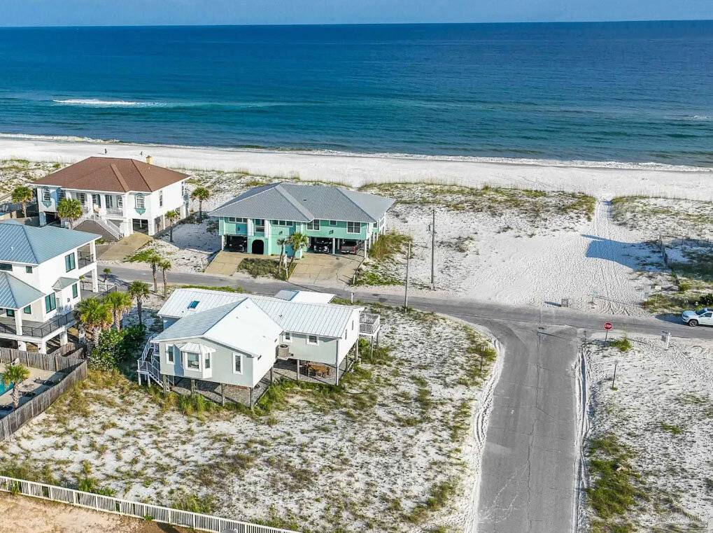 House ∙ 4 Bedrooms ∙ 12 Guests - Pensacola Beach, FL