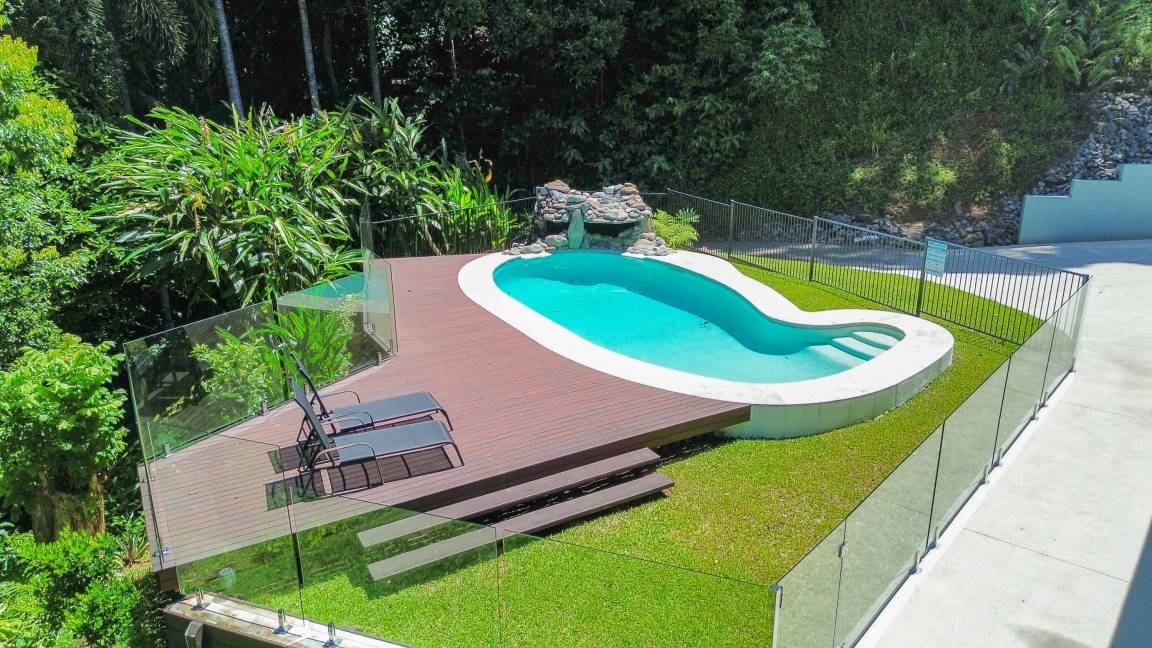 House ∙ 4 Bedrooms ∙ 9 Guests - Cairns