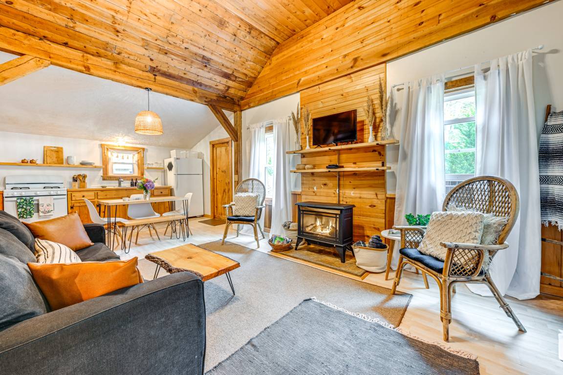 89 M² House ∙ 2 Bedrooms ∙ 6 Guests - Robbinsville, NC