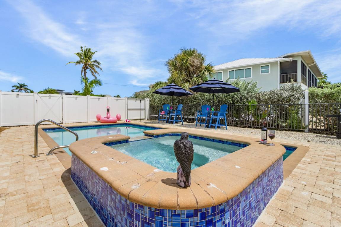 173 M² House ∙ 4 Bedrooms ∙ 10 Guests - Fort Myers Beach, FL