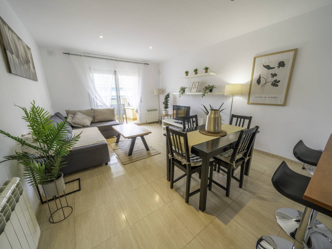 74 M² Apartamento ∙ 1 Habitación ∙ 4 Huéspedes - Pineda de Mar