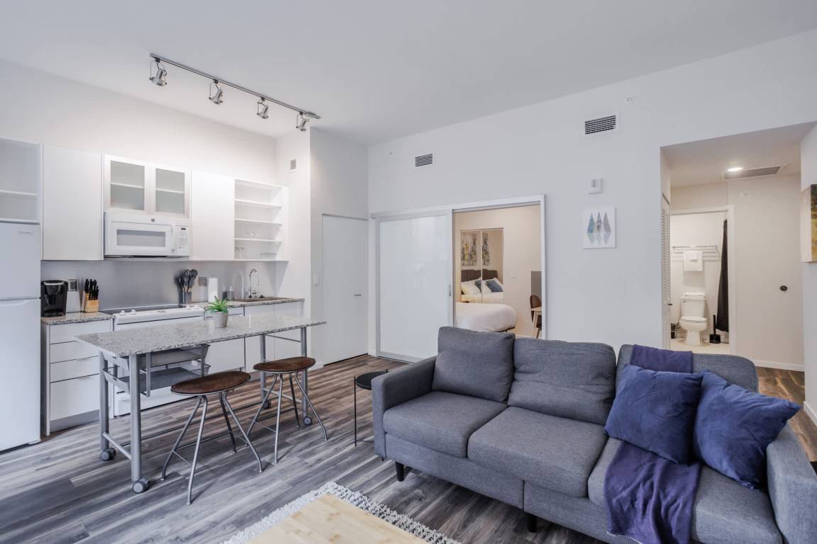Apartment ∙ 1 Bedroom ∙ 2 Guests - University Of Cincinnati