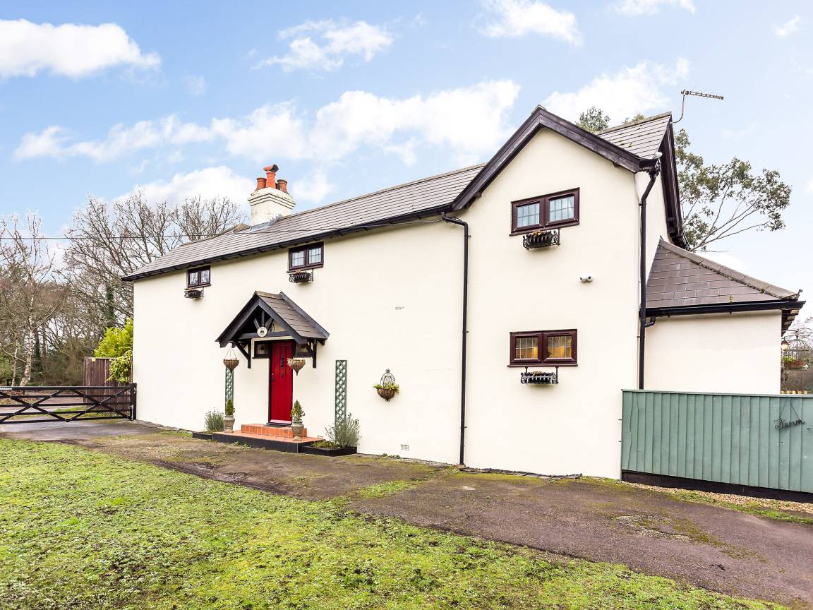 Cottage ∙ 3 Bedrooms ∙ 6 Guests - Christchurch