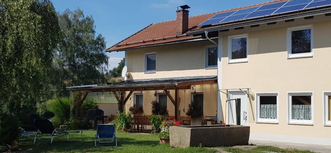 210 M² Ferienhaus ∙ 6 Schlafzimmer ∙ 13 Gäste - Viechtach