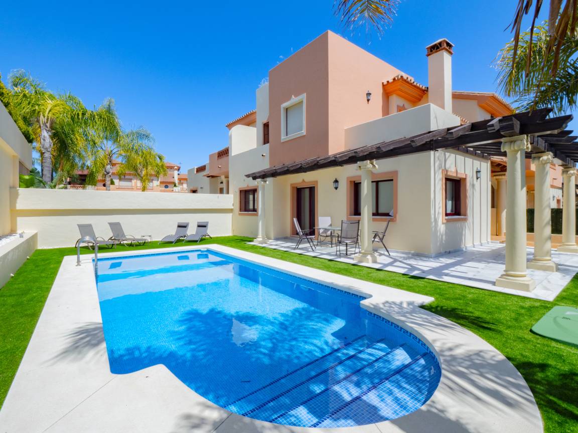 198 M² Villa ∙ 3 Bedrooms ∙ 6 Guests - Alhaurín el Grande