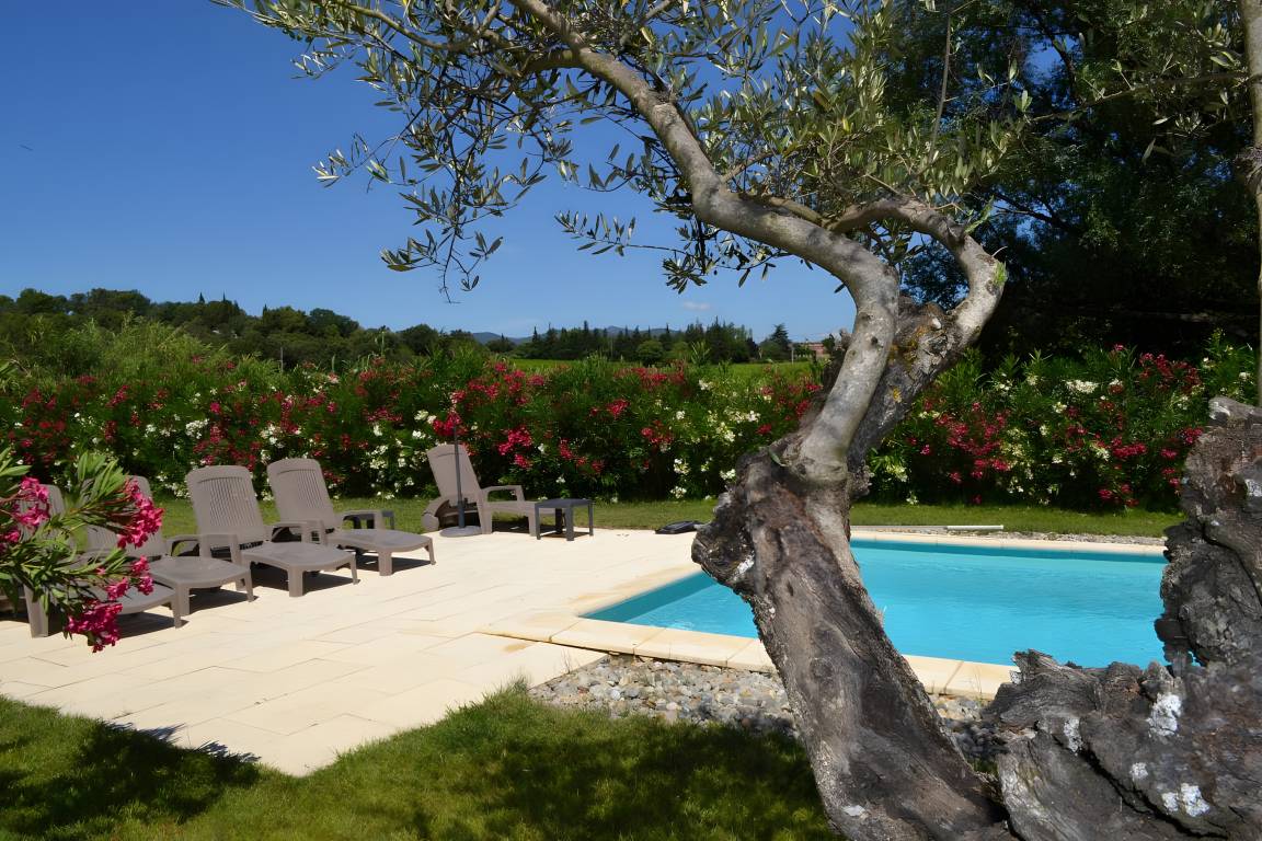 105 M² Maison De Vacances ∙ 3 Chambres ∙ 6 Personnes - Vaison-la-Romaine