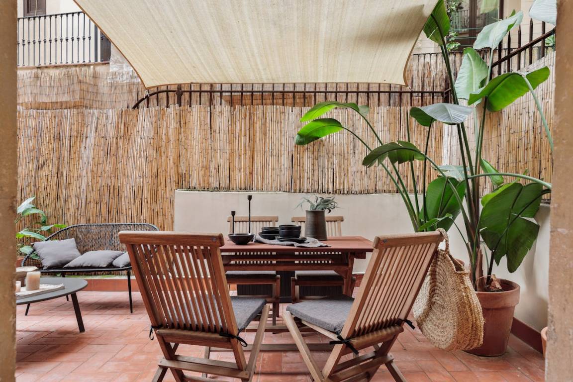 135 M² Apartment ∙ 3 Bedrooms ∙ 6 Guests - Barcelona