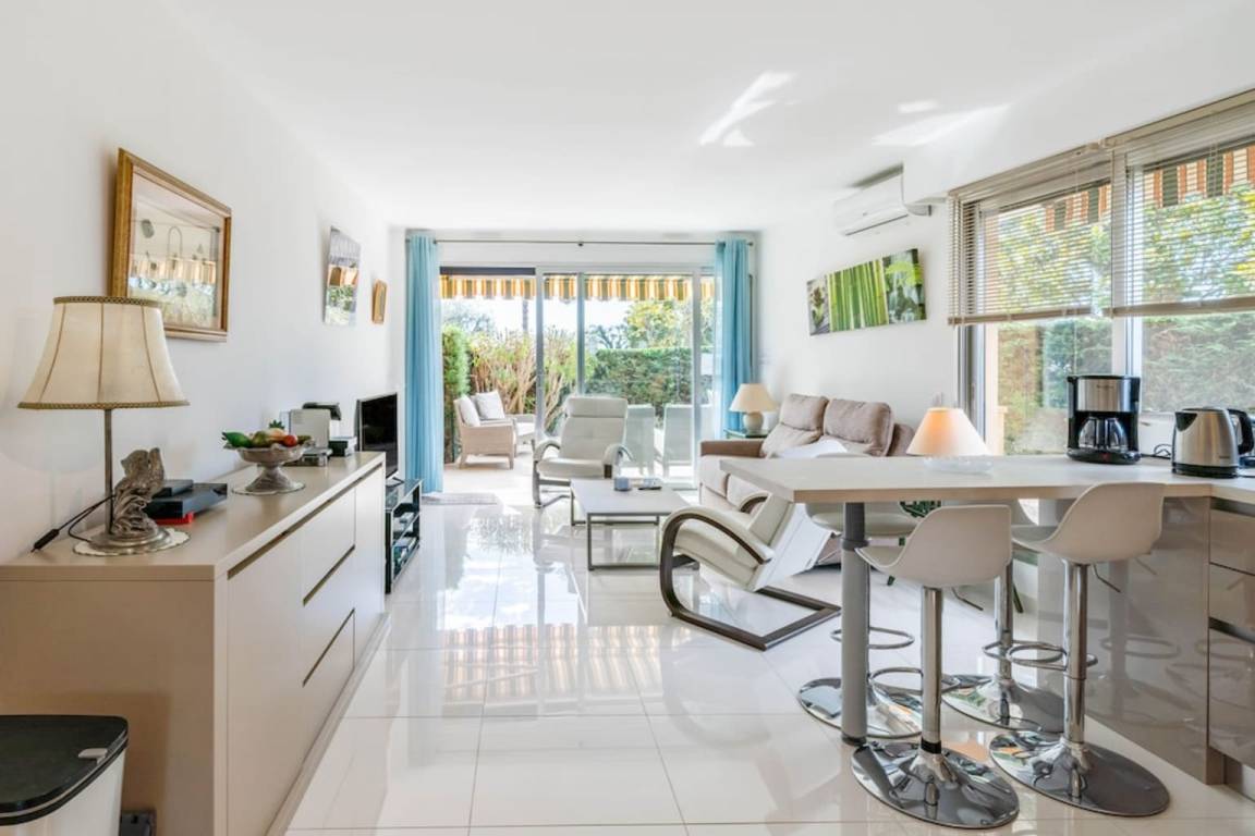 Apartment ∙ 1 Bedroom ∙ 4 Guests - Cannes