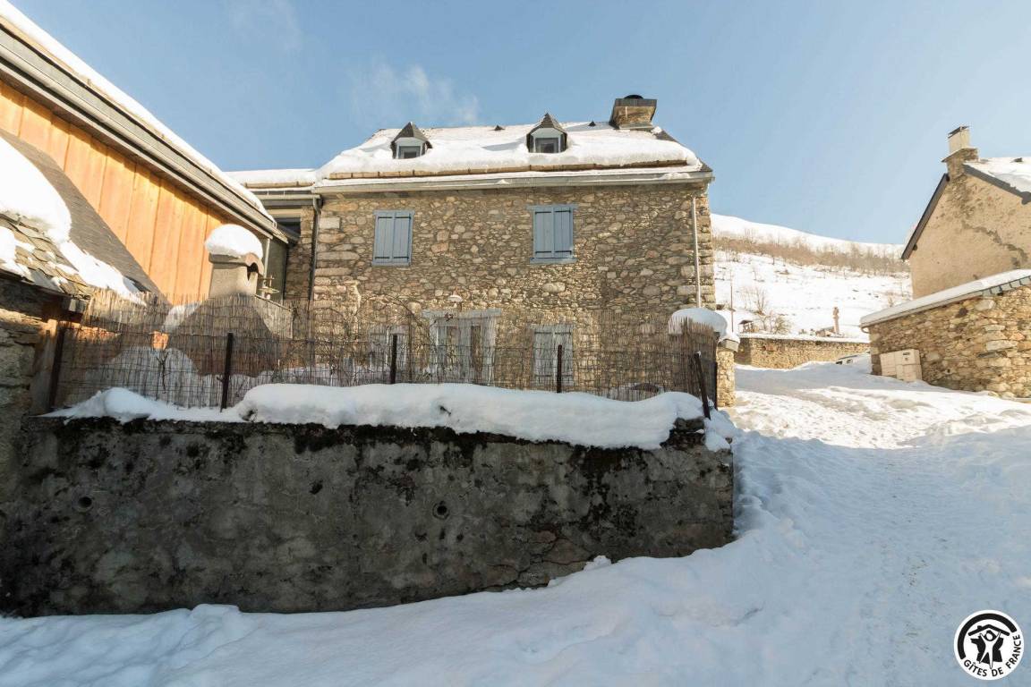 220 M² Gîte ∙ 6 Chambres ∙ 15 Personnes - Loudenvielle