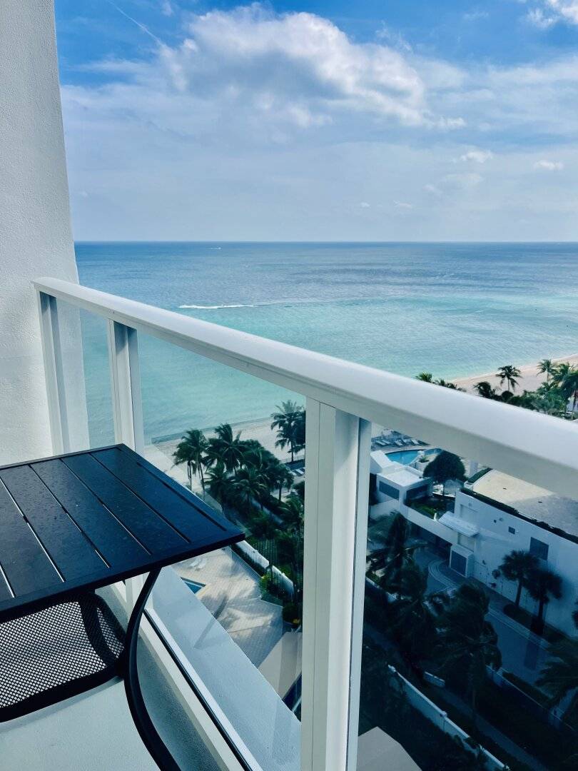 93 M² Apartamento ∙ 1 Quarto ∙ 4 Hóspedes - Aventura, FL