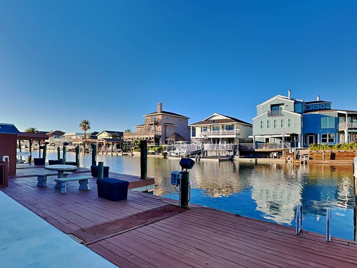 378 M² House ∙ 4 Bedrooms ∙ 12 Guests - Rockport, TX