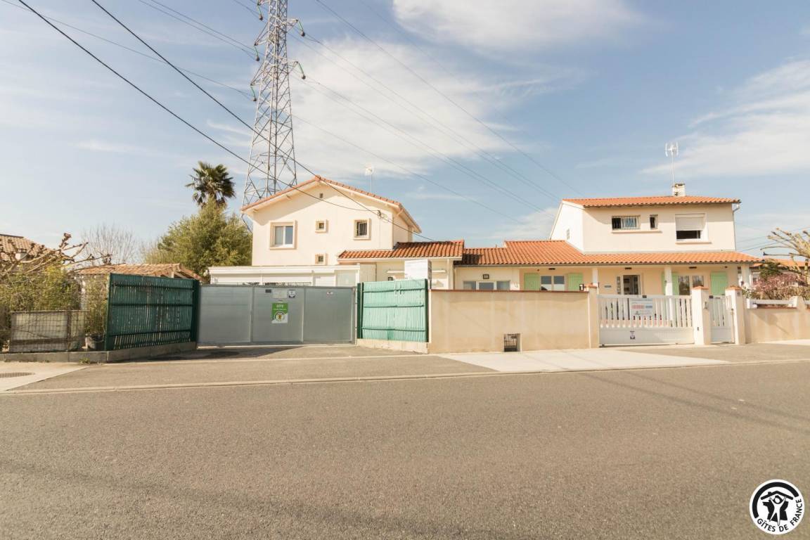 173 M² Gîte ∙ 6 Chambres ∙ 14 Personnes - Cornebarrieu