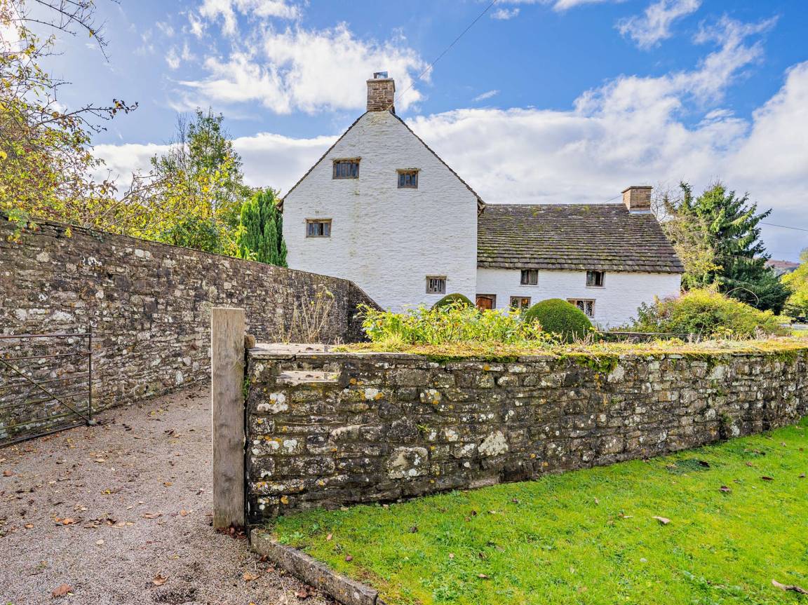 Cottage ∙ 3 Bedrooms ∙ 6 Guests - Abergavenny