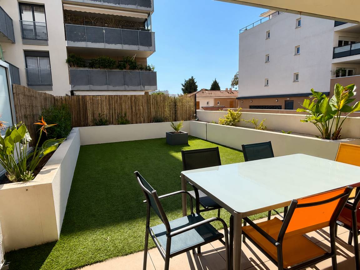 65 M² Appartement ∙ 2 Chambres ∙ 6 Personnes - Hyères