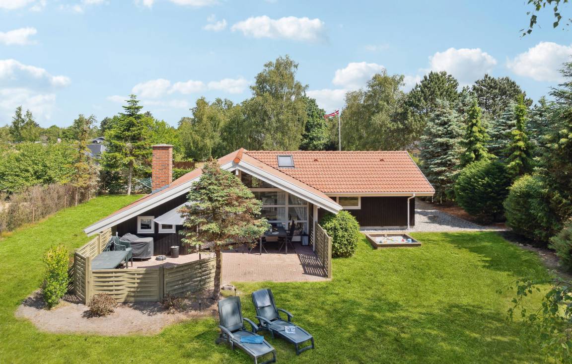 111 M² Ferienhaus ∙ 3 Schlafzimmer ∙ 9 Gäste - Ostsee