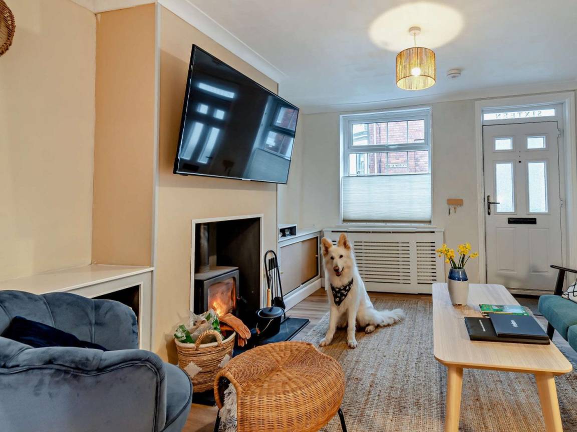 Cottage ∙ 2 Bedrooms ∙ 4 Guests - Beverley