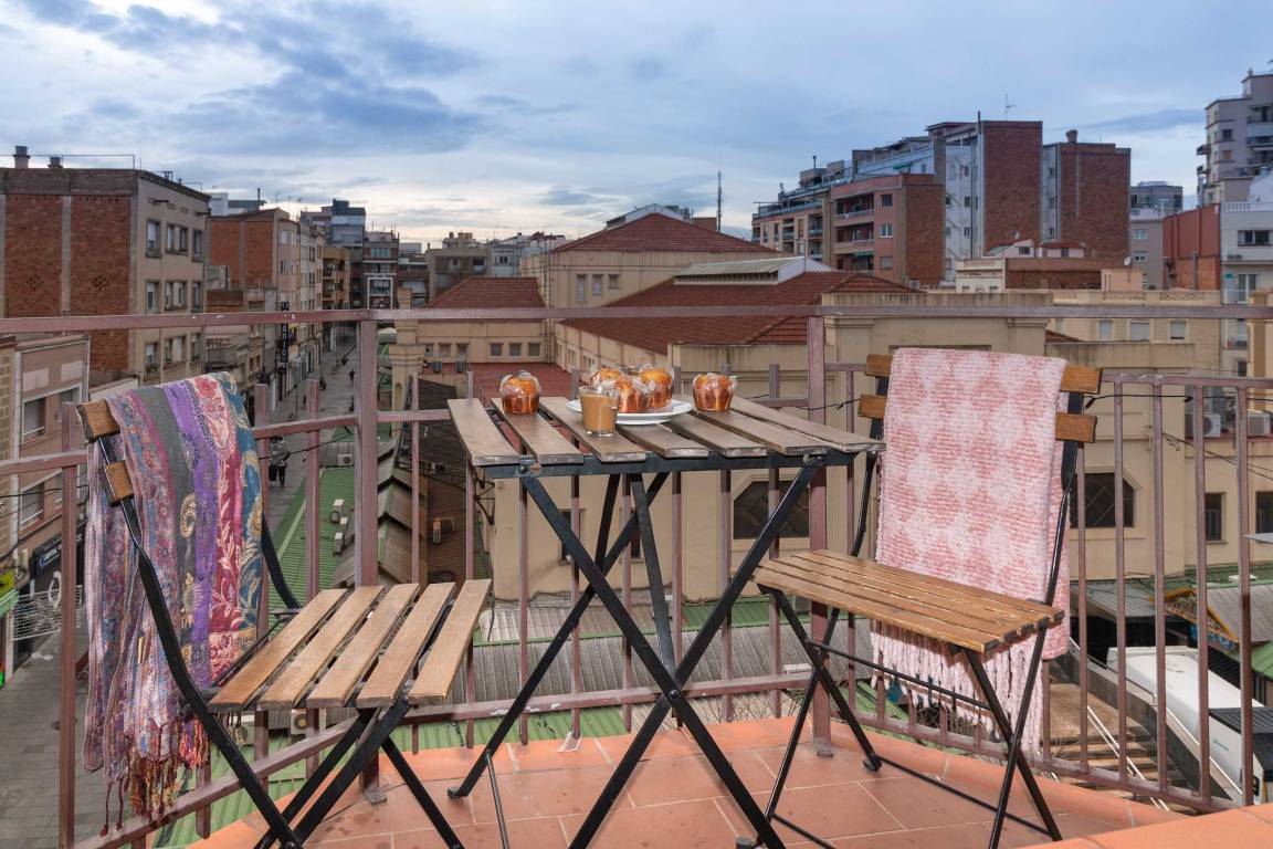 Apartment ∙ 4 Bedrooms ∙ 6 Guests - L'Hospitalet de Llobregat
