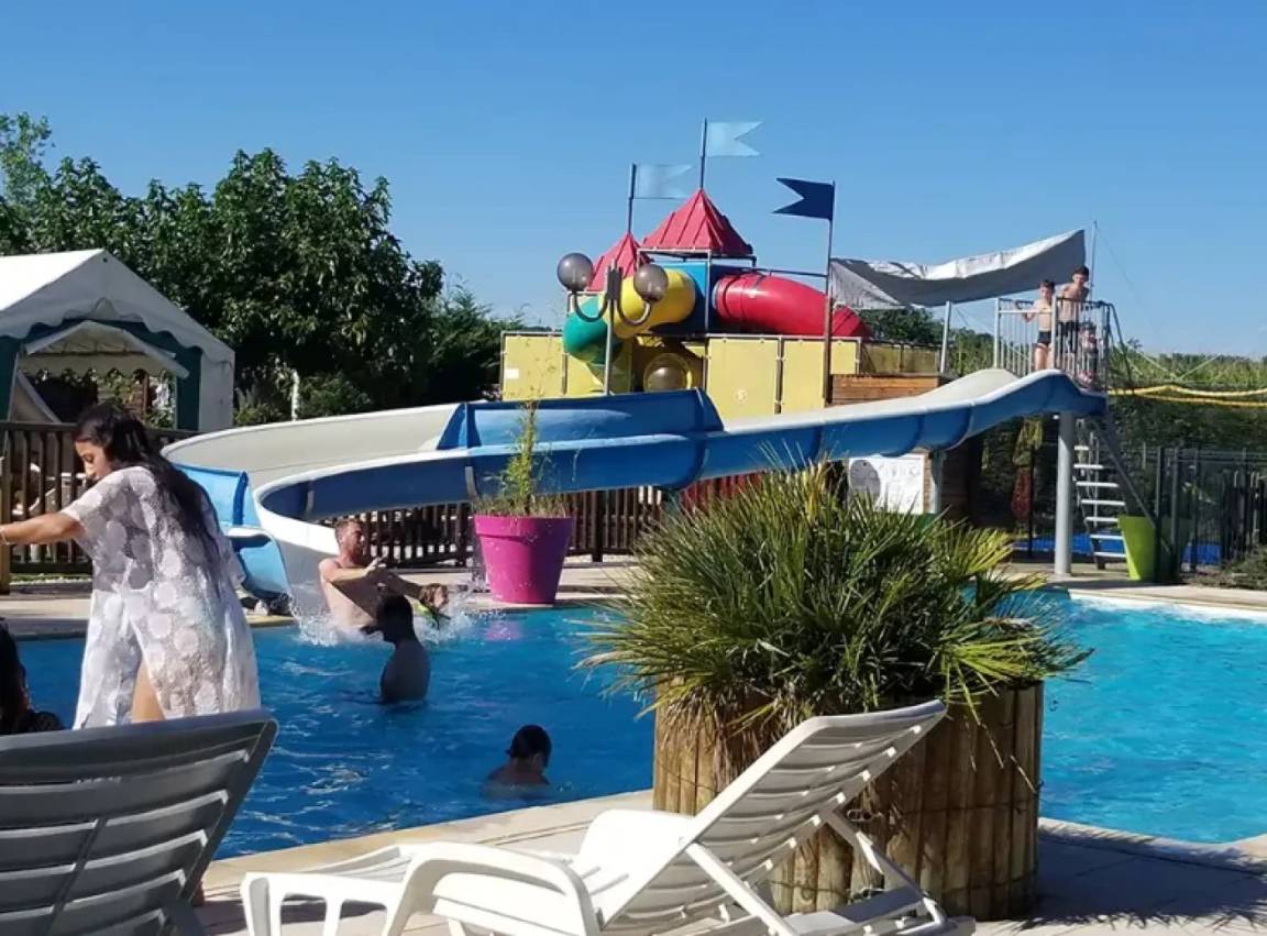 30 M² Acampamento ∙ 2 Quartos ∙ 6 Hóspedes - Lot