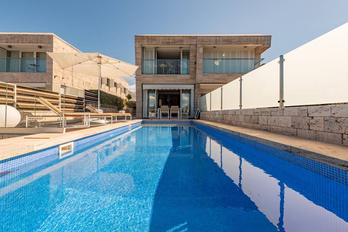 144 M² Villa ∙ 3 Schlafzimmer ∙ 6 Gäste - Nin