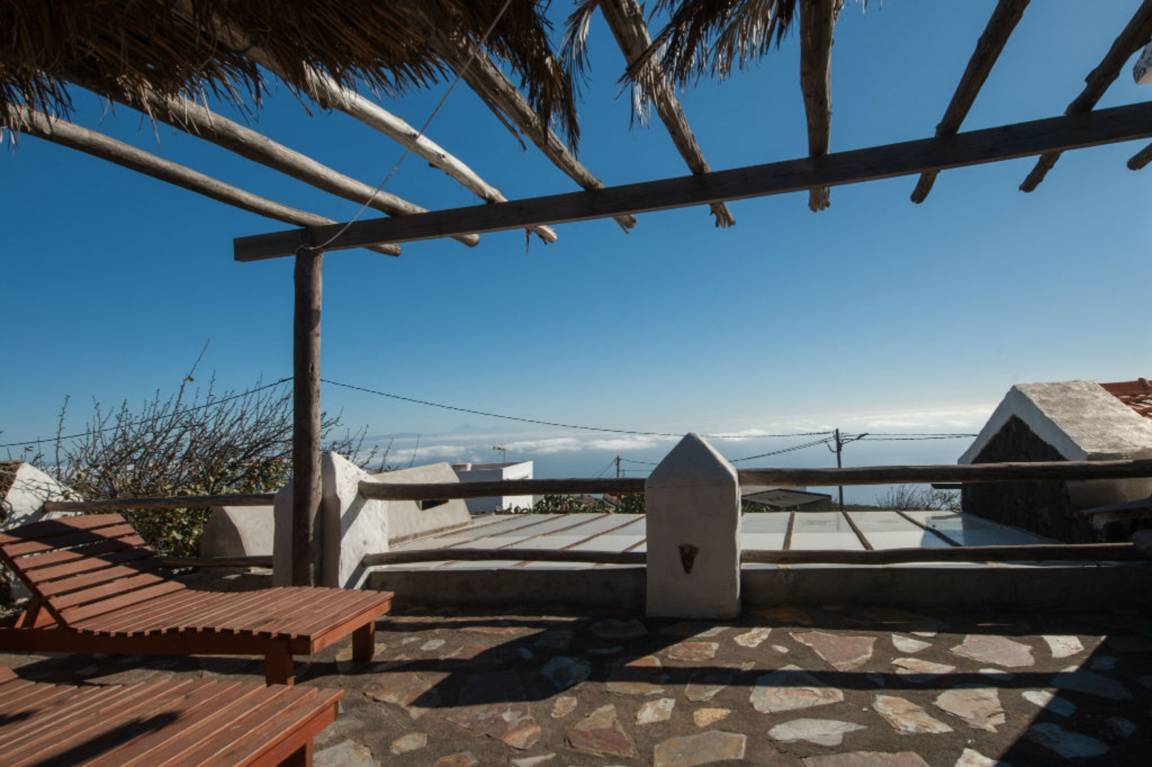 80 M² Casa Rural ∙ 2 Habitaciones ∙ 6 Huéspedes - El Hierro