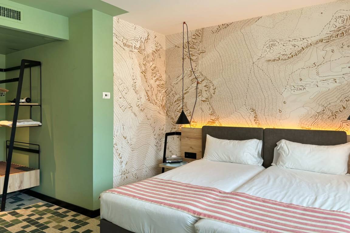20 M² Chambre Privée ∙ 1 Chambre ∙ 2 Personnes - Sierre