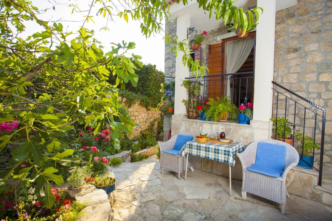 63 M² Ferienhaus ∙ 2 Schlafzimmer ∙ 6 Gäste - Tučepi