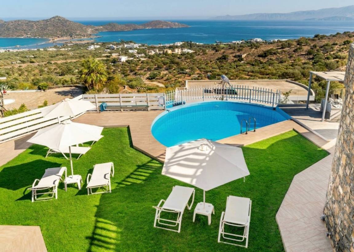 Villa ∙ 3 Bedrooms ∙ 7 Guests - Elounda
