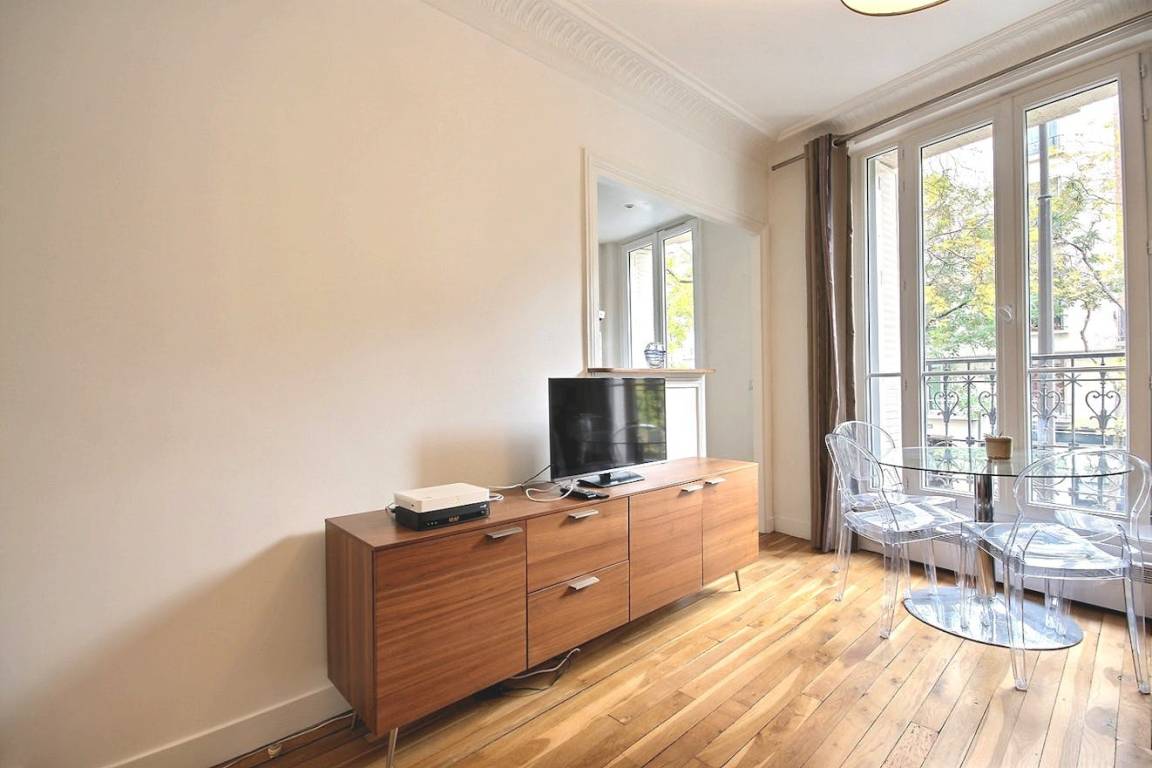 38 M² Ferienwohnung ∙ 1 Schlafzimmer ∙ 2 Gäste - Versailles