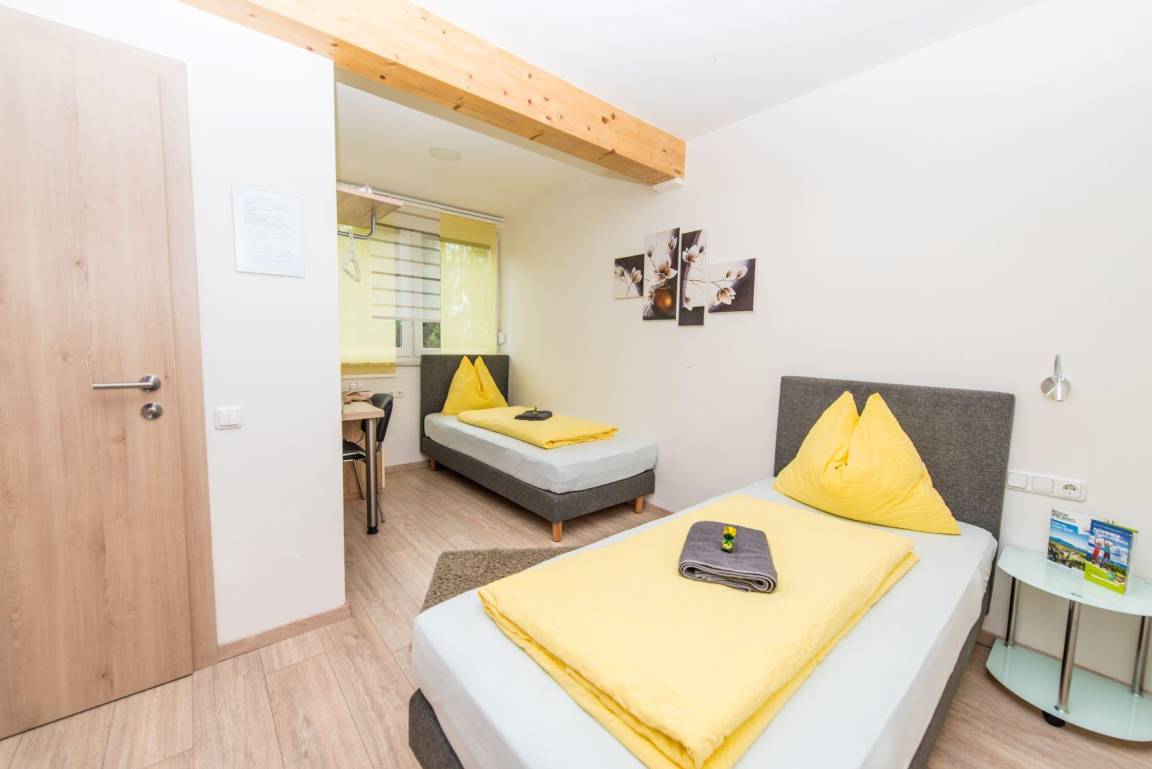 22 M² Hotel ∙ 1 Schlafzimmer ∙ 2 Gäste - Knittelfeld