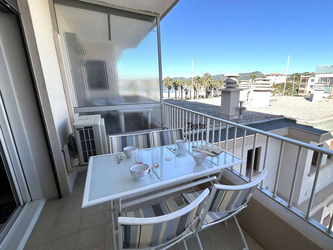 63 M² Apartment ∙ 2 Bedrooms ∙ 5 Guests - Bandol