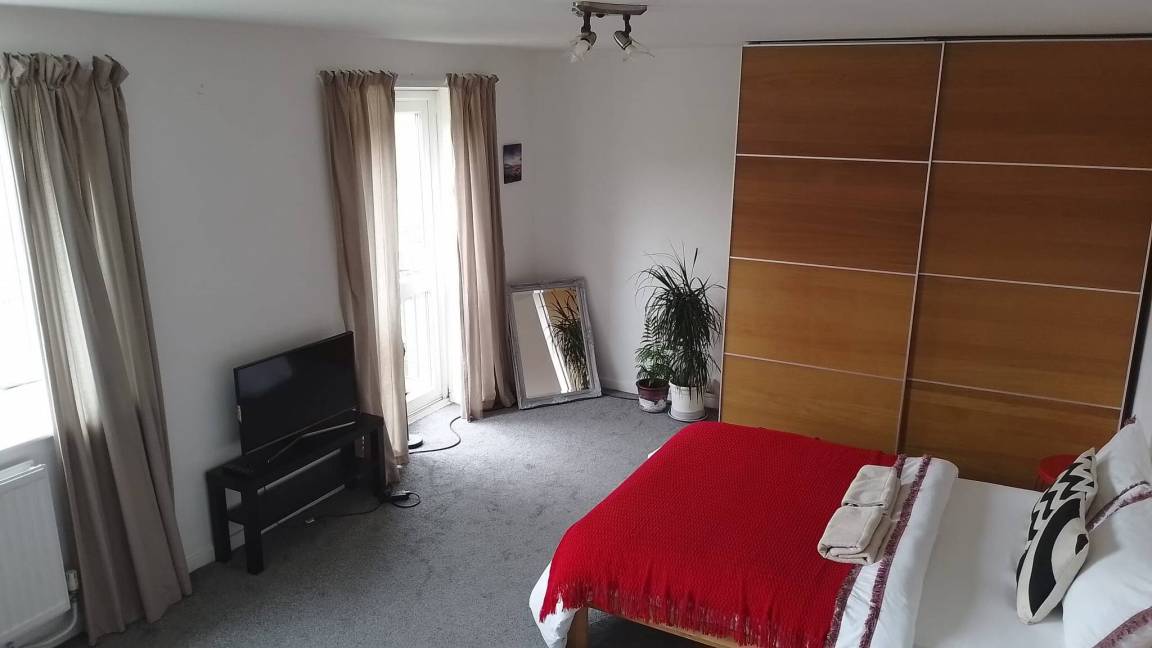 120 M² Apartment ∙ 4 Bedrooms ∙ 9 Guests - Brixton - London