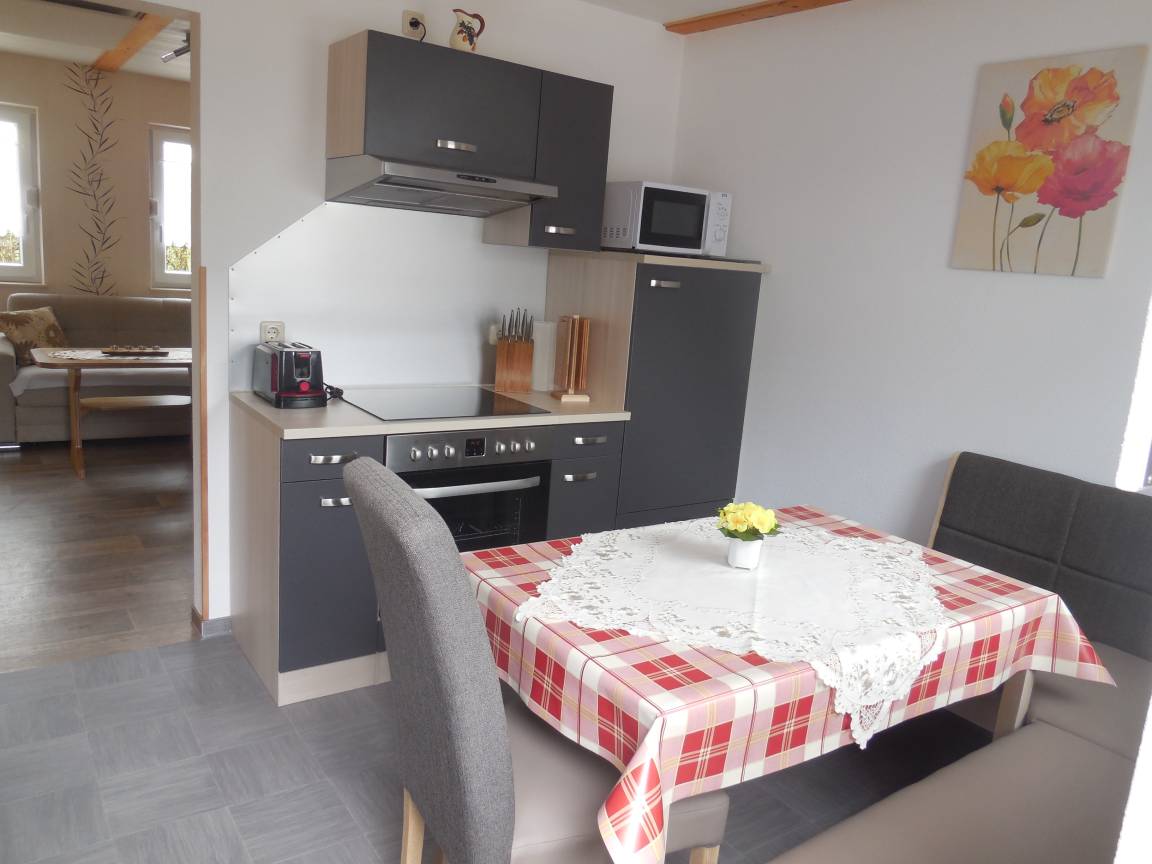 Ferienwohnung ∙ 1 Schlafzimmer ∙ 4 Gäste - Fladungen