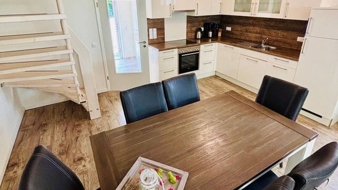 78 M² Ferienhaus ∙ 3 Schlafzimmer ∙ 6 Gäste - Wilhelmshaven