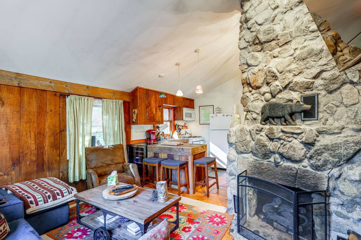 83 M² House ∙ 2 Bedrooms ∙ 5 Guests - Jamaica, VT