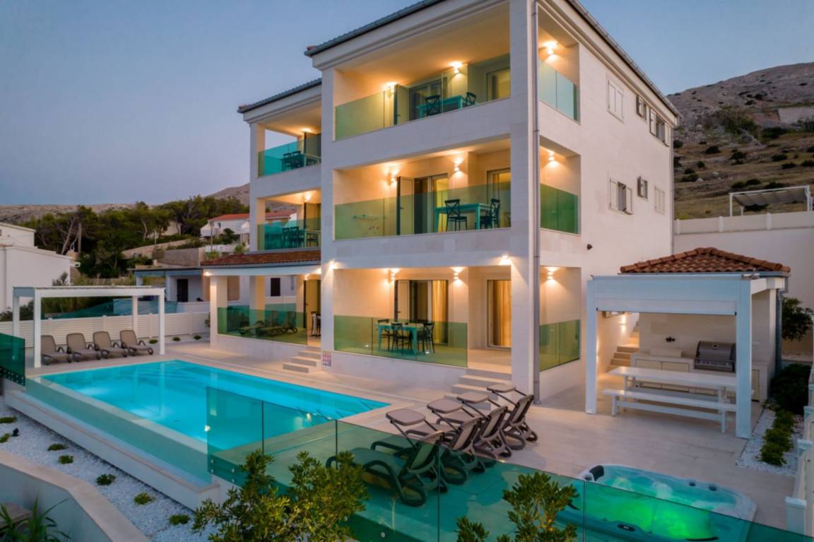 55 M² Appartement ∙ 1 Chambre ∙ 4 Personnes - Karlobag