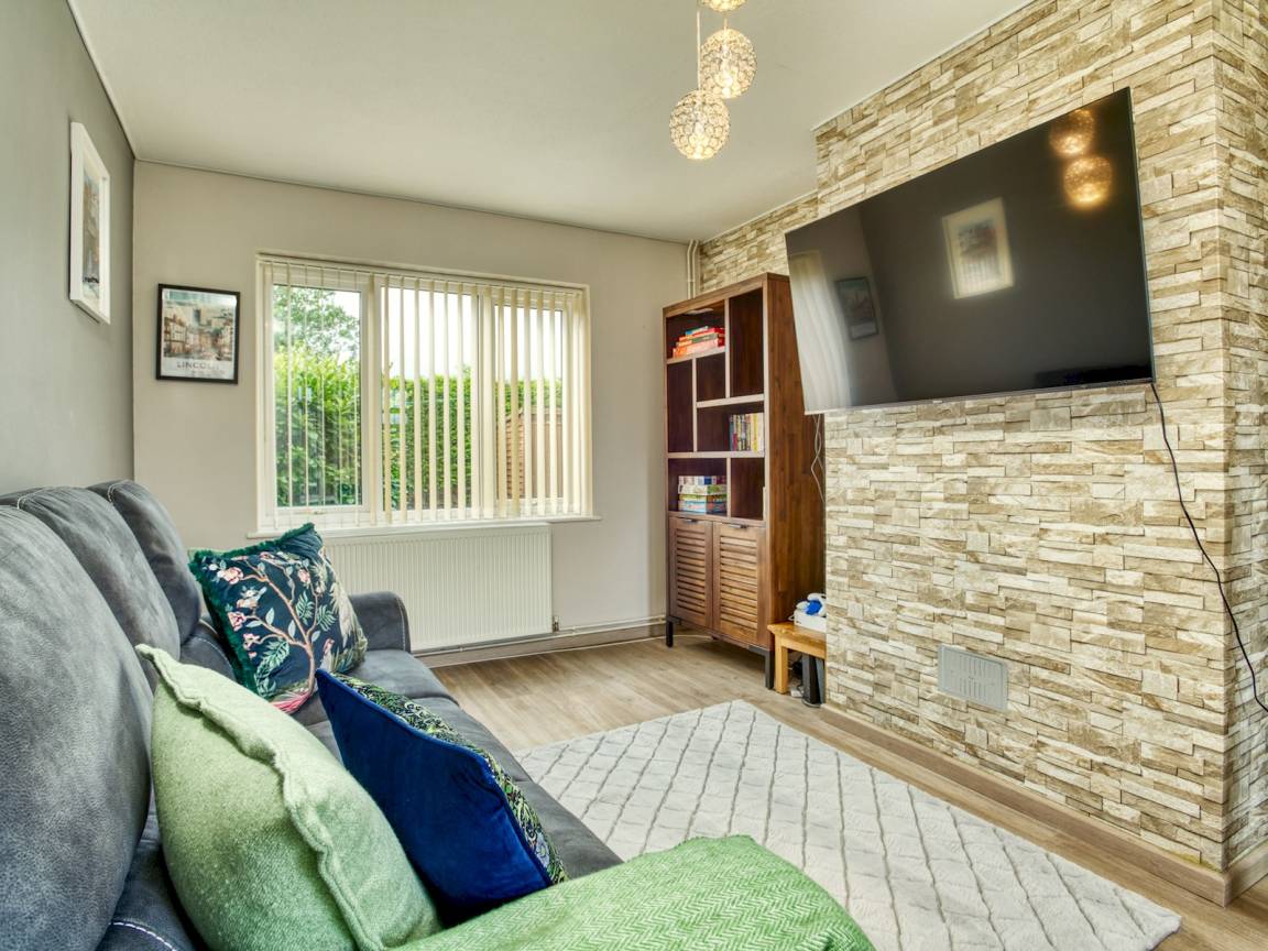 93 M² House ∙ 2 Bedrooms ∙ 4 Guests - Lincoln