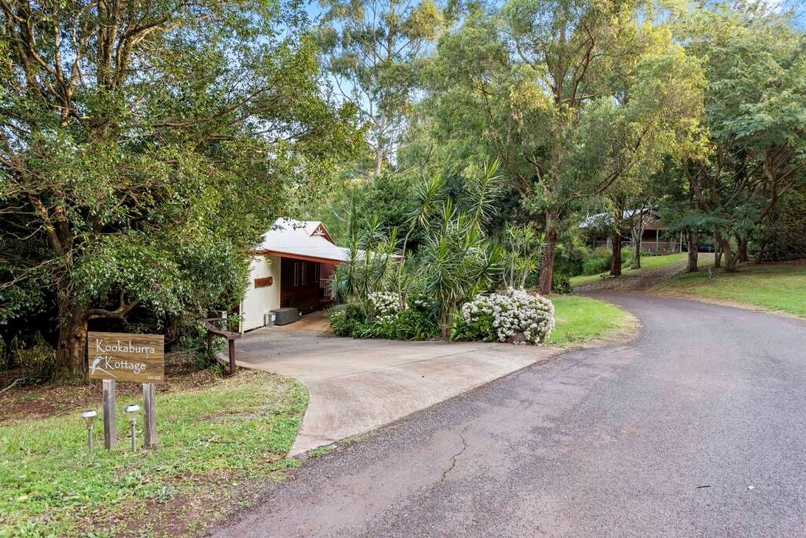 Accommodation ∙ 2 Bedrooms ∙ 4 Guests - Crows Nest