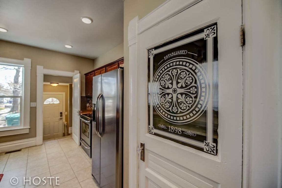 House ∙ 3 Bedrooms ∙ 6 Guests - Colorado Springs